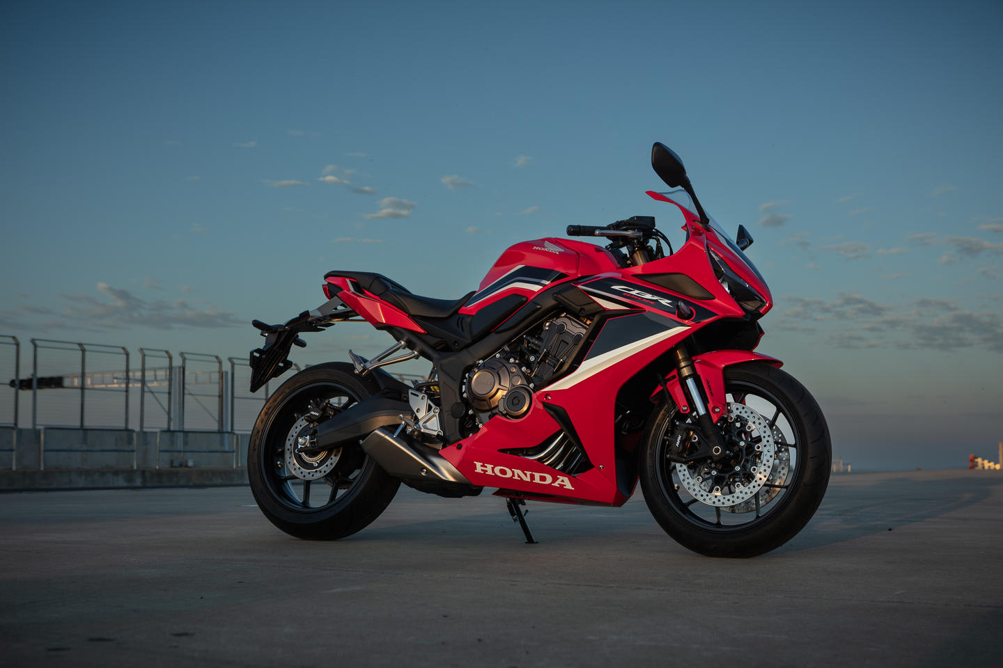 CBR 650R - Motocicletas - Honda Sala de Imprensa