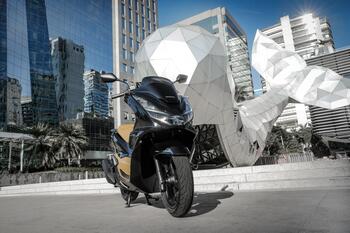 PCX - Motocicletas - Honda Sala de Imprensa